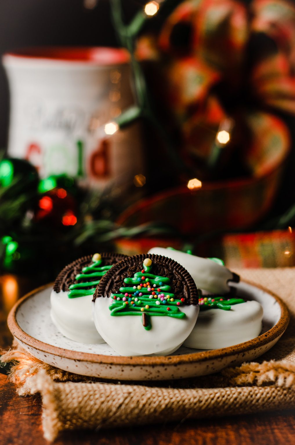 Christmas Oreos - Fresh April Flours