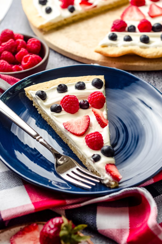 The Best 4th of July Fruit Pizza - Fresh April Flours