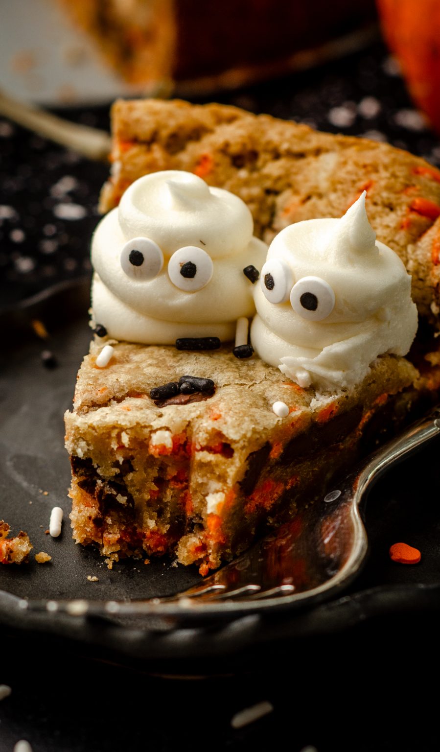 Easy Halloween Cookie Cake Recipe - Fresh April Flours