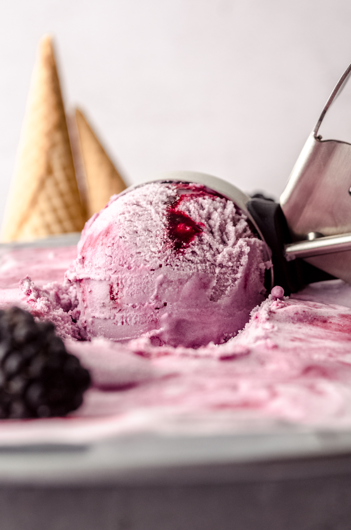 Homemade Fresh Blackberry Ice Cream - Fresh April Flours